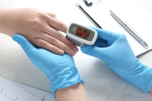 What's A Normal Blood Oxygen Level? How To Test And Treat Low Levels ...