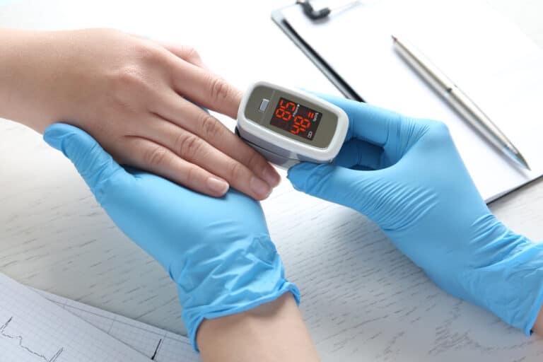 What's A Normal Blood Oxygen Level? How To Test And Treat Low Levels ...